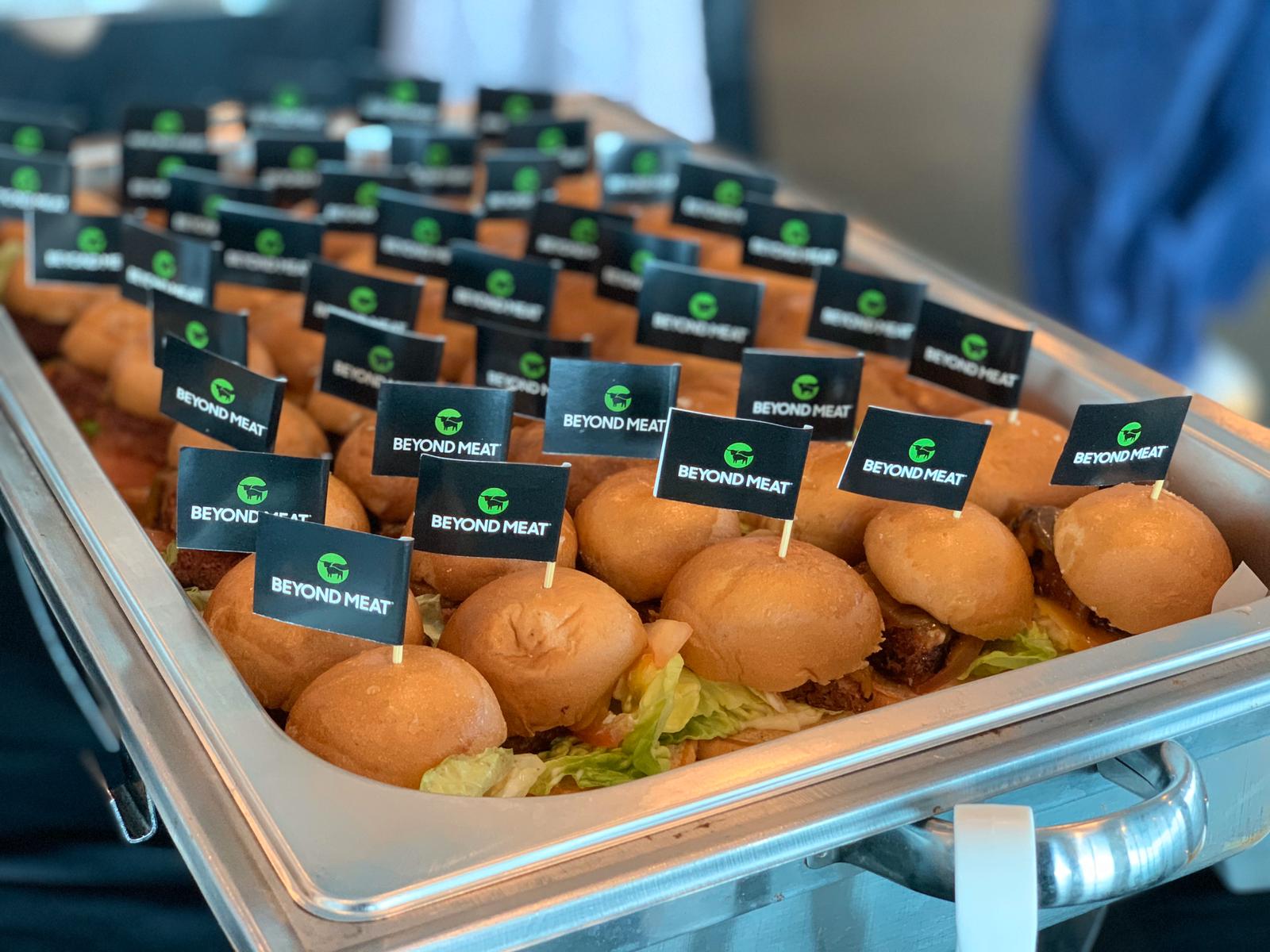 CARVERSX - Green Monday